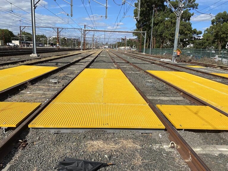 Sydney Trains, Penrith Station Walkway - Square Mesh & FRP Grating ...